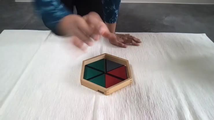 Constructive Triangles Small Hexagon Box