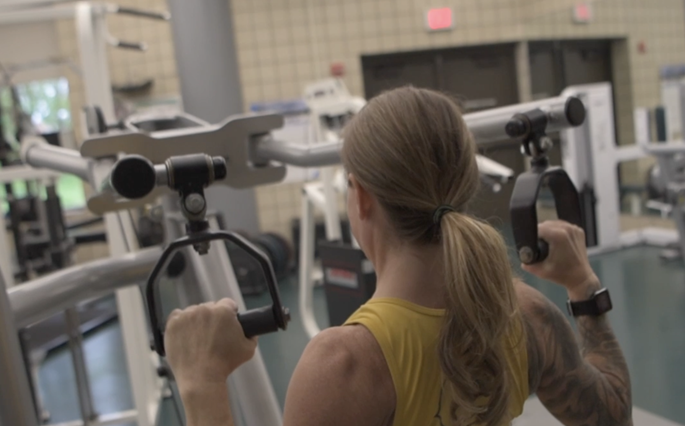 Biangular Lat Pulldown