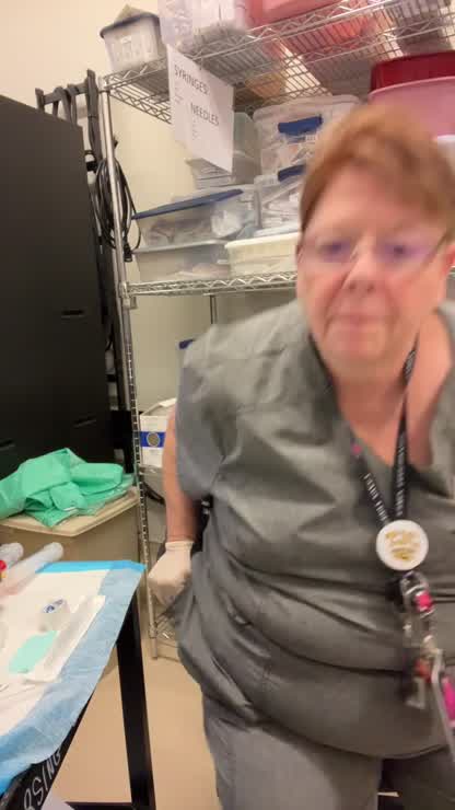 removing a IV catheter example Skills lab with MRs. Suzette